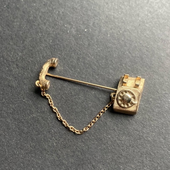 Avon | Jewelry | Vintage Avon Gold Toned Telephone Brooch | Poshmark
